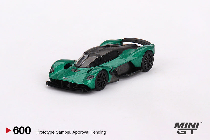 Mini GT: Aston Martin Valkyrie - Racing Green – GP Mini Auto